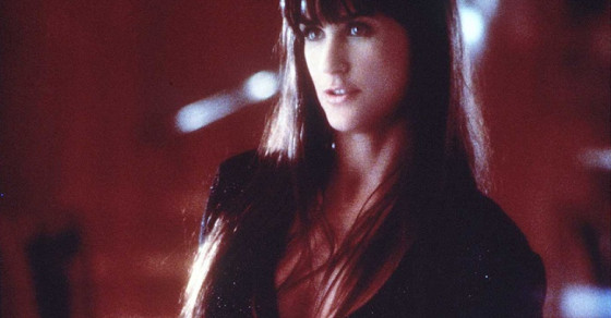 Demi Moore, pe platourile de filmare de la „Striptease”. Imagine unică ...