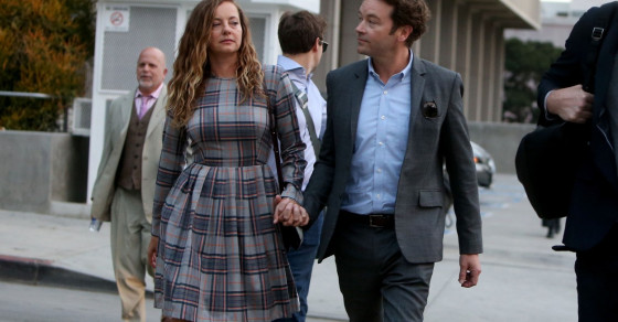 GALERIE FOTO: "E o umbră a femeii care obișnuia să fie". Soția lui Danny Masterson a cerut ...