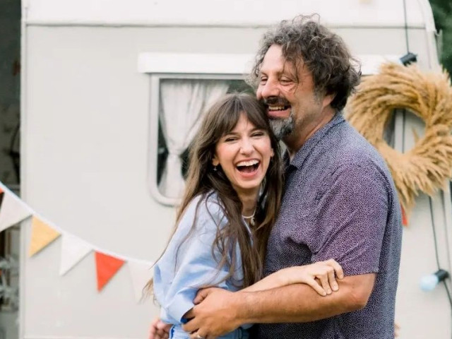 Dana Rogoz sărbătorește 19 ani de relație cu soțul ei. Poze duioase de ...