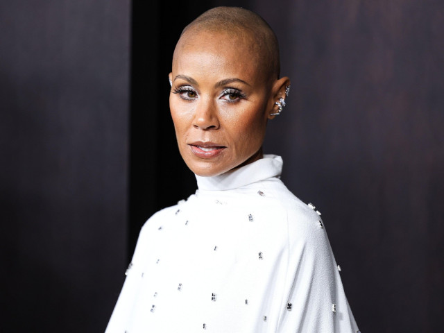 Părul Jadei Pinkett Smith a început să crească. Soția lui Will Smith ...