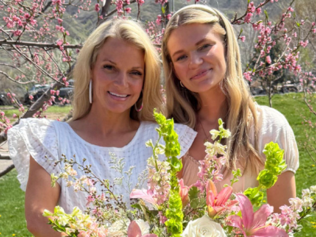 O femeie de 46 de ani a anunțat că e gravidă a 11-a oară. Două ...