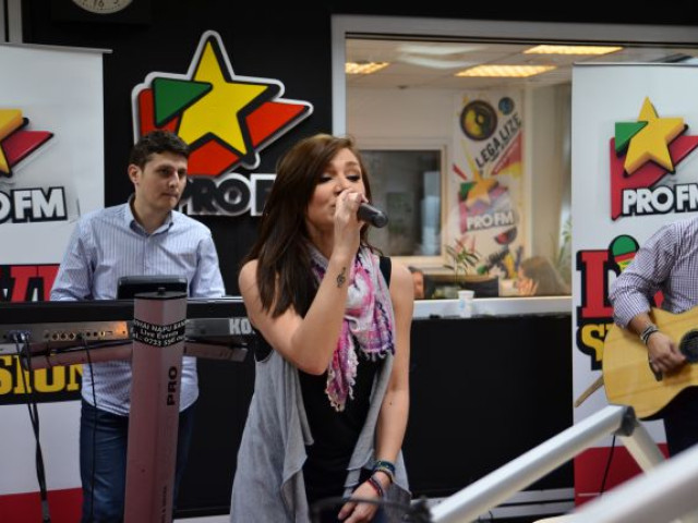 LIVE Session cu Neylini in studioul ProFM& Vezi cum a cantat noul hit ...