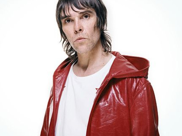 Inca un BROWN si-a batut femeia& IAN BROWN&
