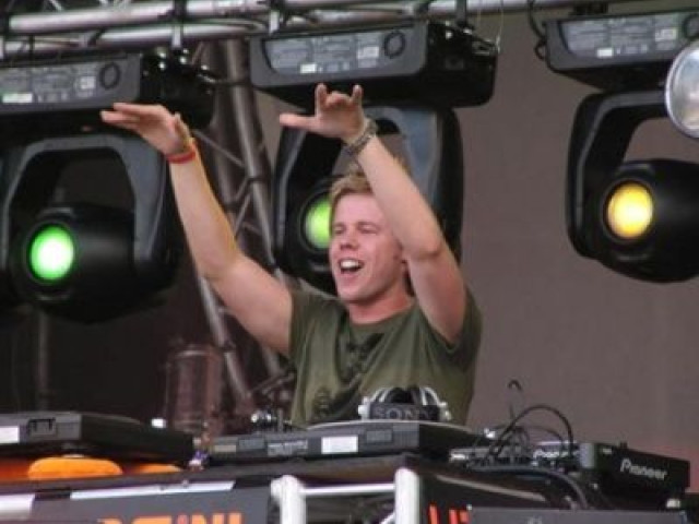 ProFM DANCE si The Mission te cheama la FERRY CORSTEN