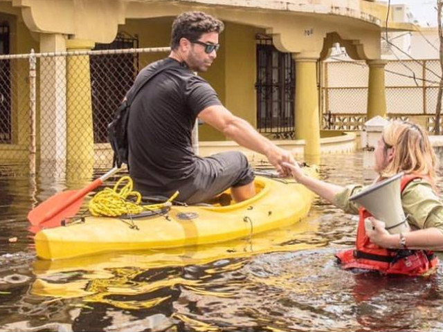Ce f&cea Donald Trump în timp ce în Puerto Rico se lupta cu uraganul Maria