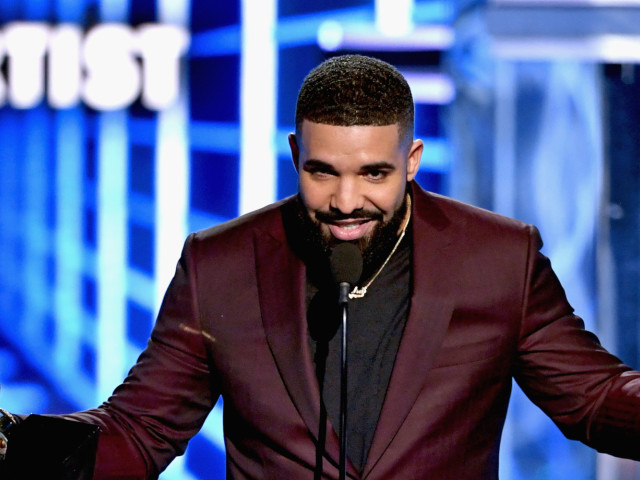 Fiul lui Drake& Adonis& și-a f&cut debutul pe Instagram& Fotografiile ...