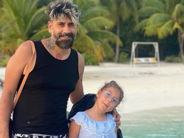 Connect-R& mândru de lecția de viaț& primit& de la fiica lui de opt ani ...