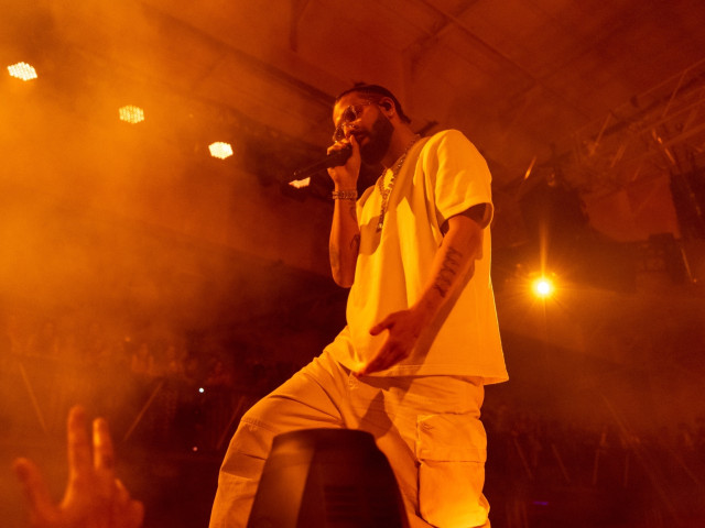 Drake& vizat și el de atacurile asupra muzicienilor aflați pe scen&& Un ...