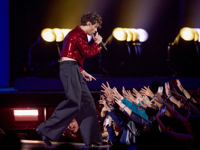 Harry Styles& cel mai bogat star britanic cu vârsta sub 30 de ani& Cine ...