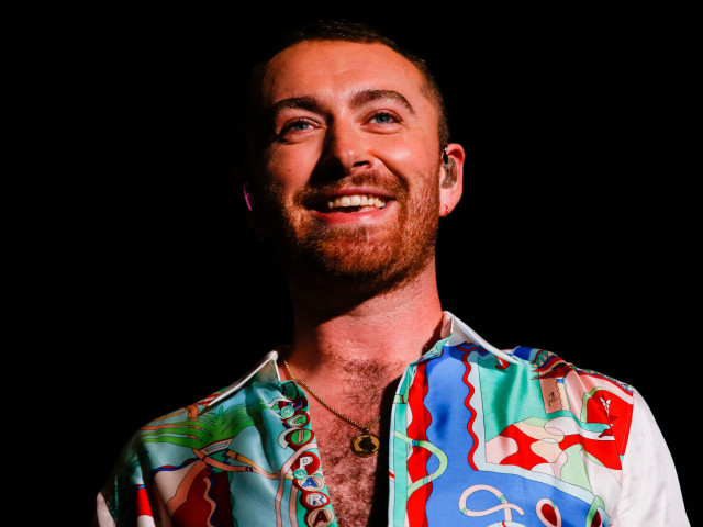 Sam Smith, poze provocatoare in bikini pe yacht