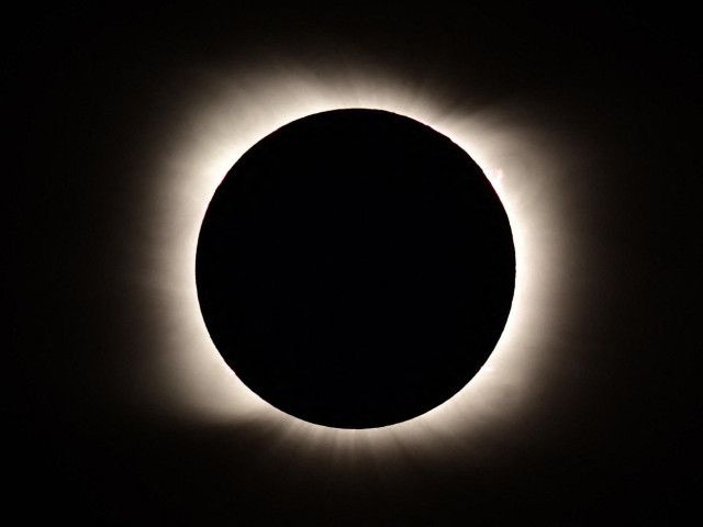 [LIVE VIDEO] Eclipsa totala de Soare pe 8 aprilie. Fenomenul va fi ...