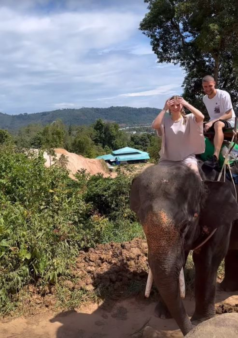 GALERIE FOTO: Ce a trăit Daniel Bîrligea în vacanța din Thailanda