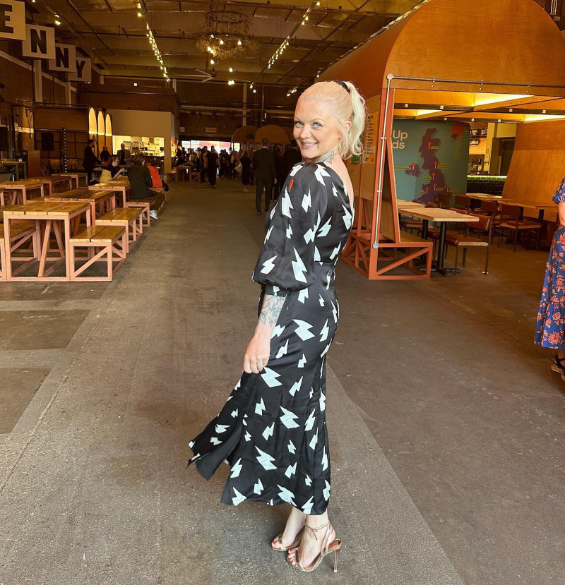 GALERIE FOTO: Au văzut cum a apărut la TV și ”au explodat”: ”Am piele ...