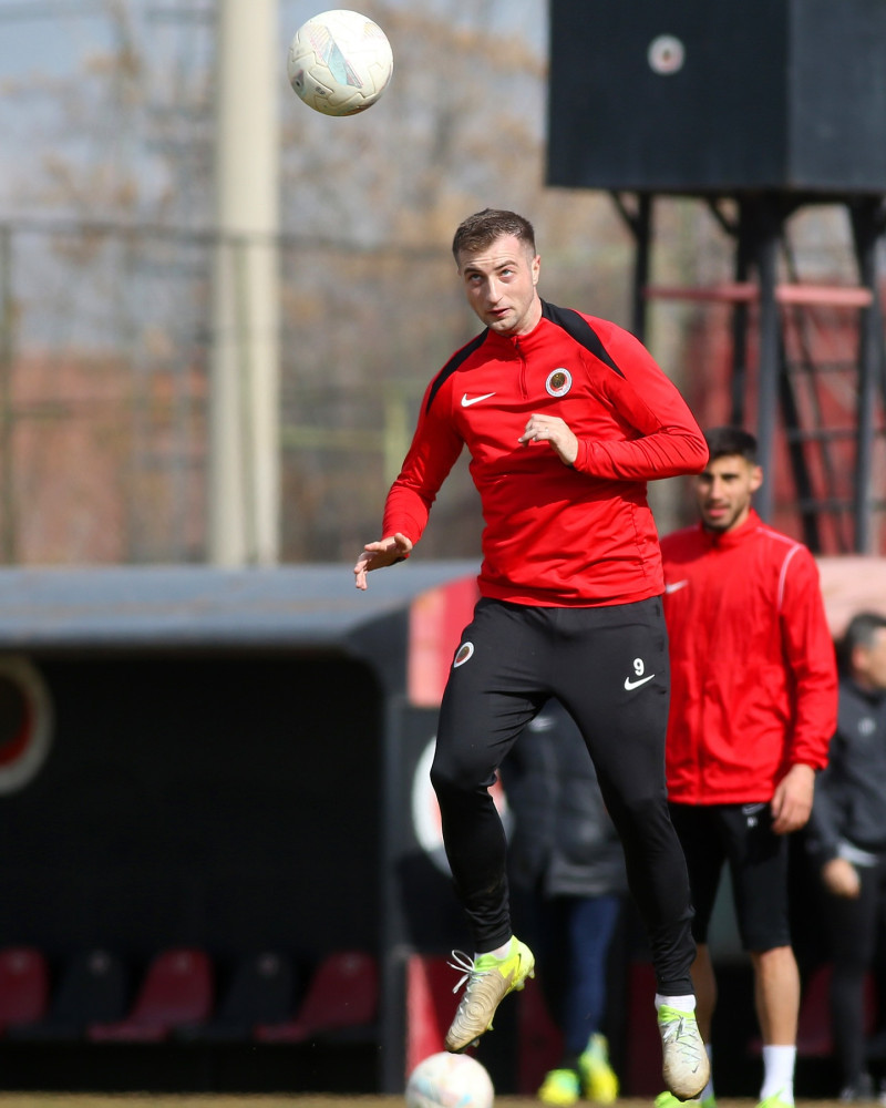 GALERIE FOTO: ”Dublă” pentru Daniel Popa! Nota primită, după primele ...