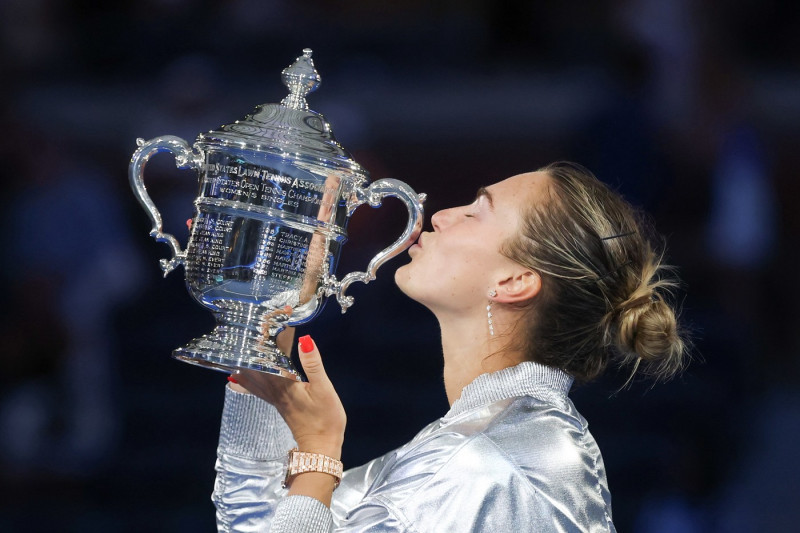 GALERIE FOTO: Amanda Anisimova a izbucnit în plâns după finala de la US Open și Aryna Sabalenka ...
