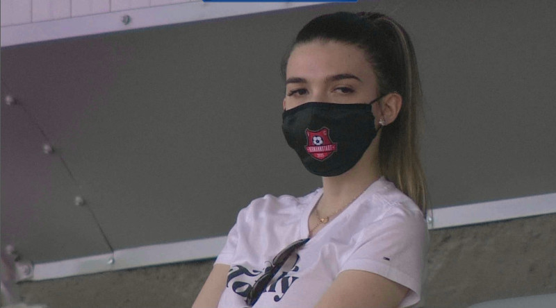 GALERIE FOTO: Modelul Rebecca Prodan Dumitrescu, din nou în conducerea ...