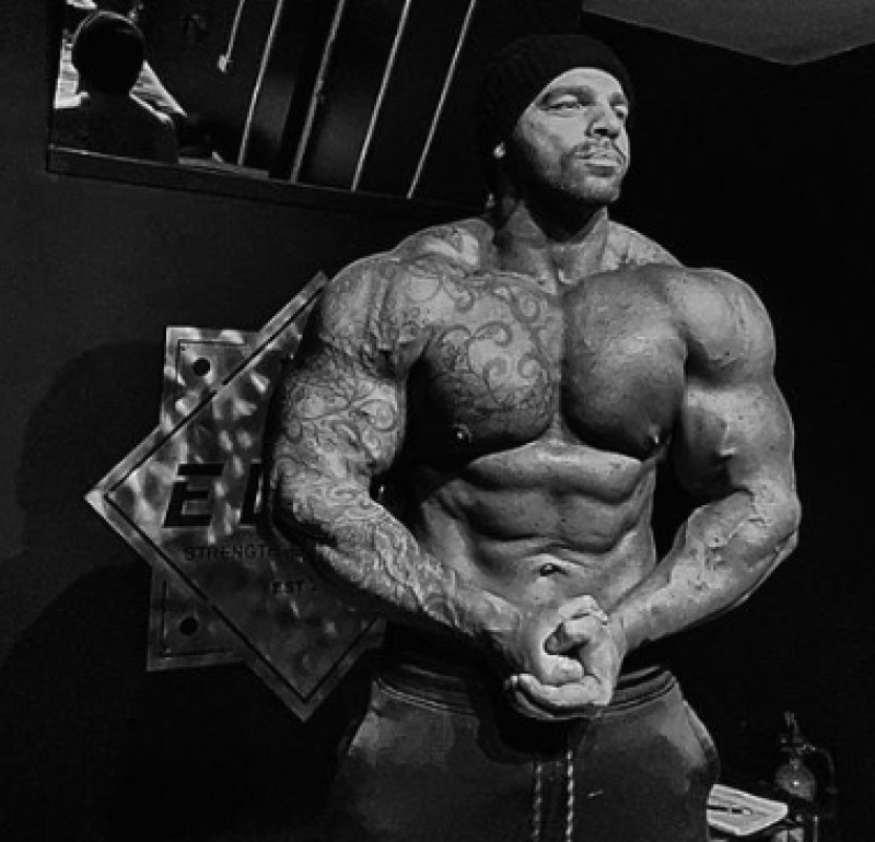 GALERIE FOTO: S-a lăsat de fotbal și e ”un pachet de mușchi”! A ...