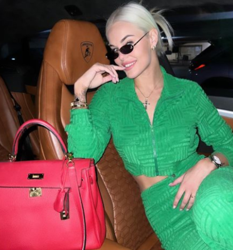 GALERIE FOTO: A câștigat Wimbledon-ul la 15 ani, iar la 23 de ani face ...