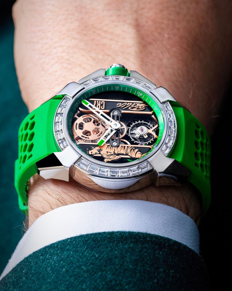 GALERIE FOTO: "Inima lui CR7", ceasul care costă cât un apartament ...