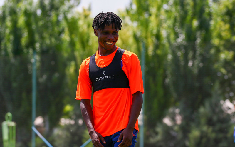 GALERIE FOTO: Unde a mers Nana Antwi, "racheta" lui Gigi Becali + Prima ...